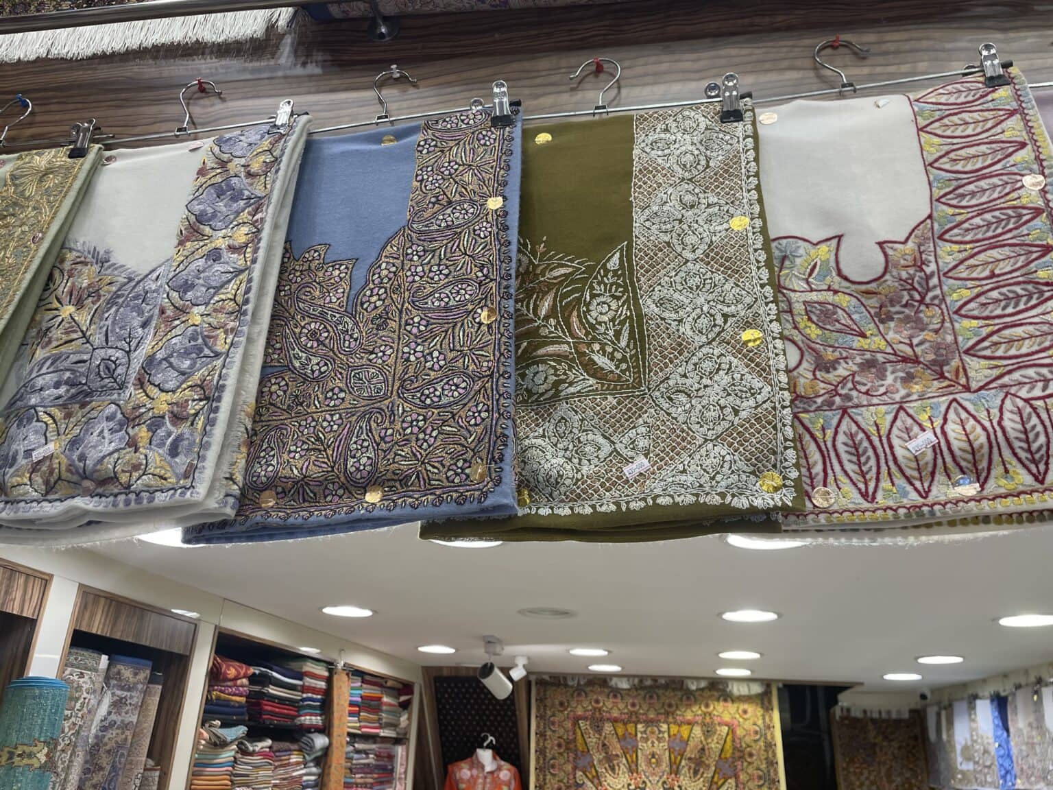 Mutrah Souq Guide (2026): A Guided Route Through The Souq & What To Buy ...